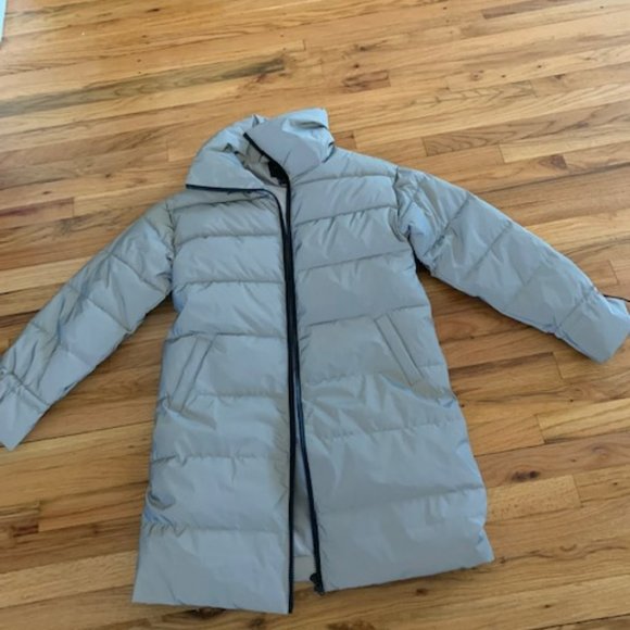 Forever 21 | Jackets & Coats | Forever 2 Silver Puffer Coat Size S New ...